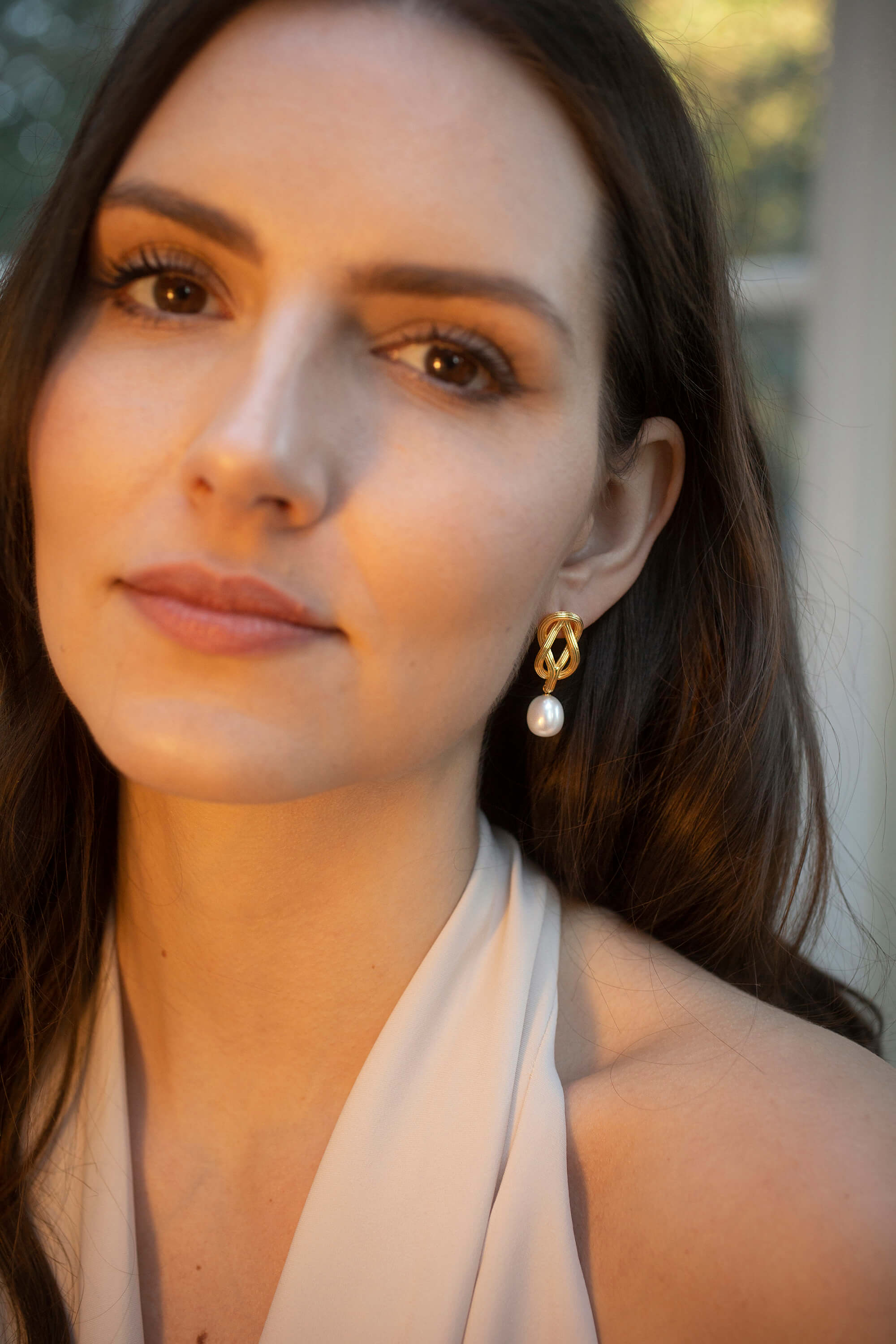 City Sleek - Gold Pearl Edit – claudiabradby City Sleek - Gold Pearl Edit – claudiabradby